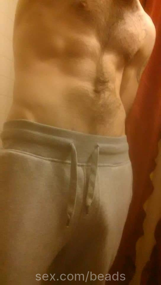 Beauty And The Beads Grey Sweatpants Day Solo Amateur Selfie