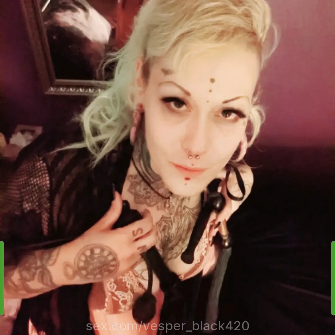 Vesperblack420 A Horny Gaze Beautiful Face Tatted
