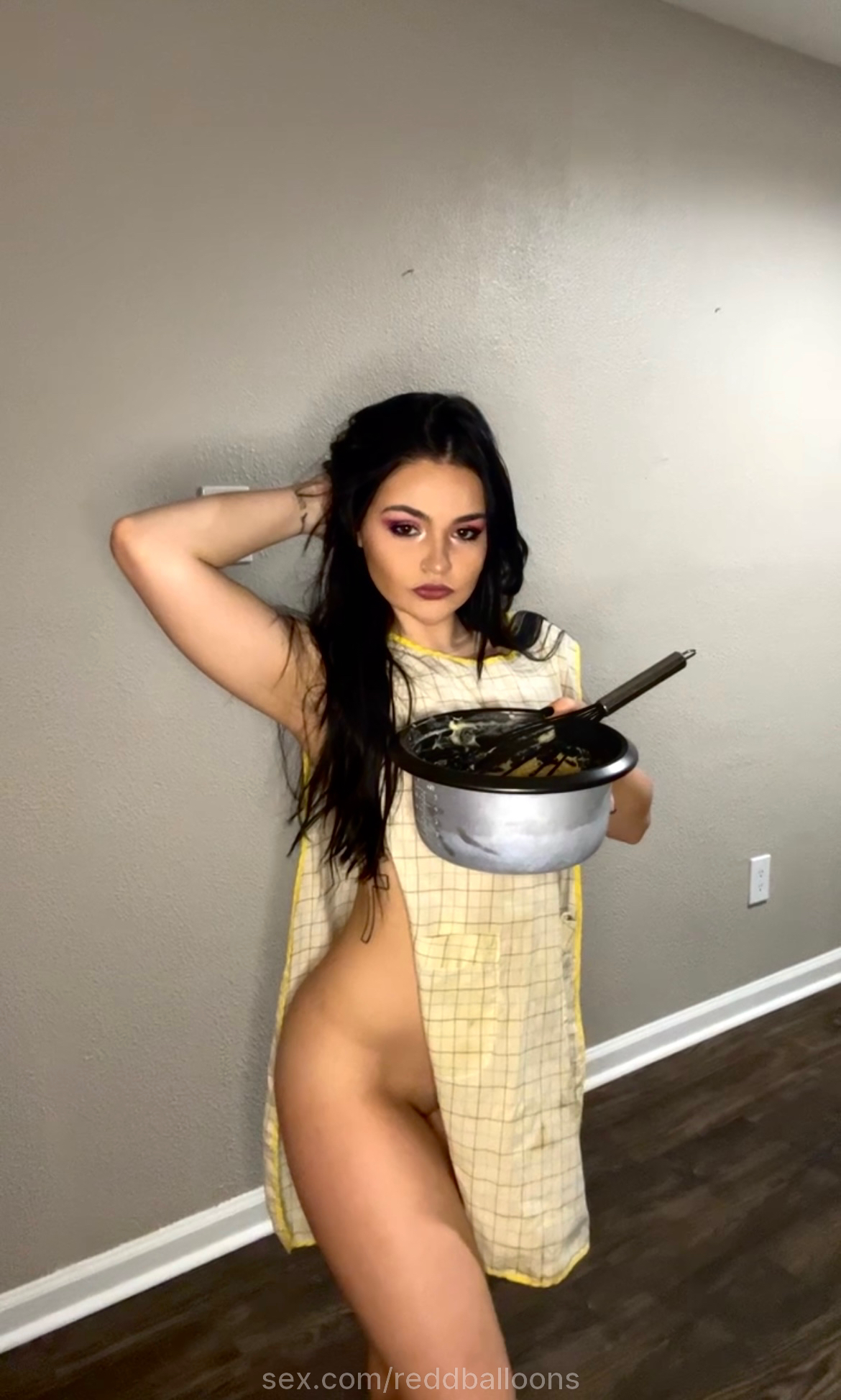 Reddballoons Your Breakfast Cooking Tease Amateur