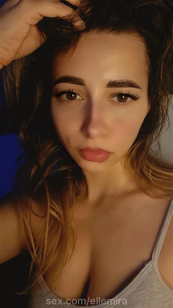 Ellemira Dick Pic Rating