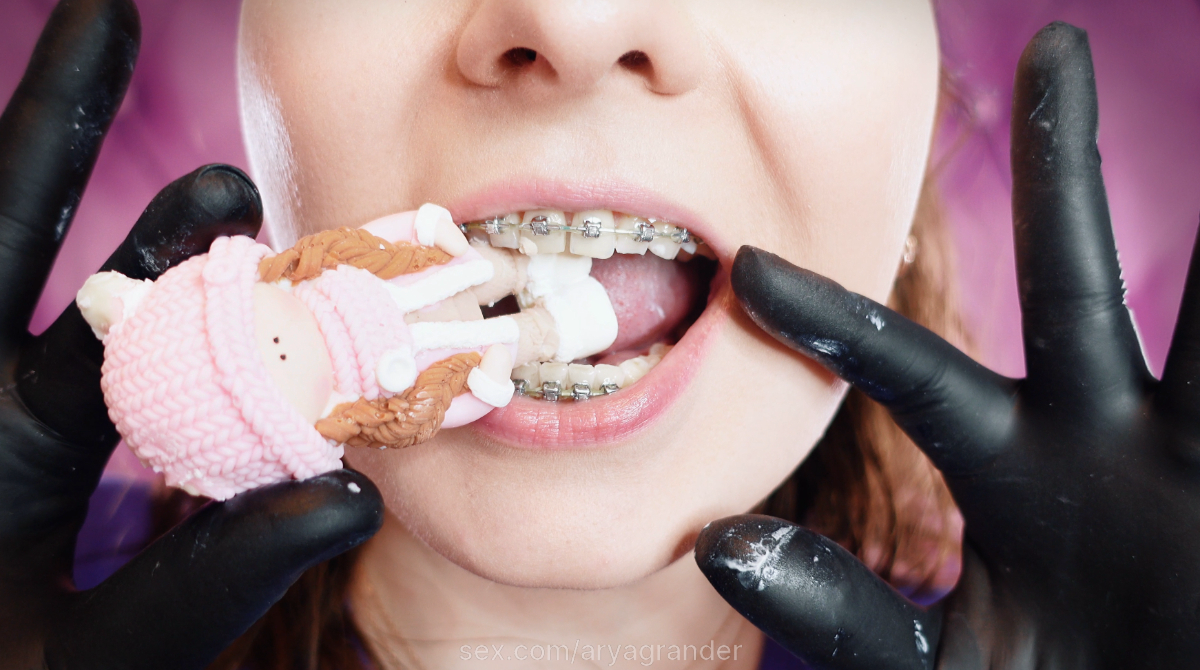 Aryagrander Braces Fetish Braces Girl Milf Mukbang Eating Food Fetish