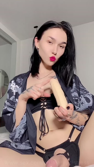 Marymistress Do You Want Me To Sit On Your Face And Make You Cum