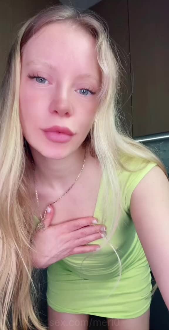 Elli Hello