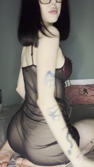 Jenniferplay Con La Pierna Elevada Como Me Encanta 馃い馃い馃檲