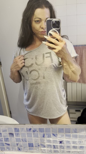 Muscleprincessivana Can You Guess How Big My Biceps Are🤔