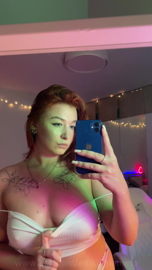 Kikipamelo Do You Like When I Show My Boobs