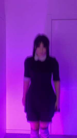 Sweetiefox Wednesday Addams Dance 🎶🖤