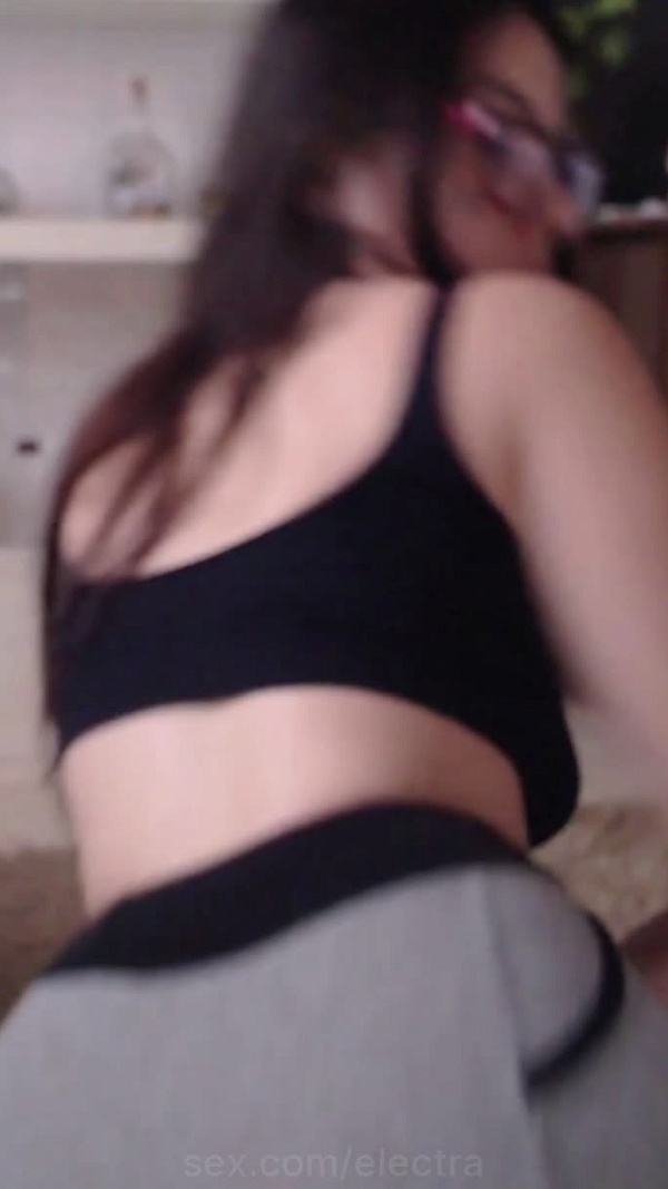 Electra Dominica Twerking To Make You Hard Big Ass Hotass Bruenette