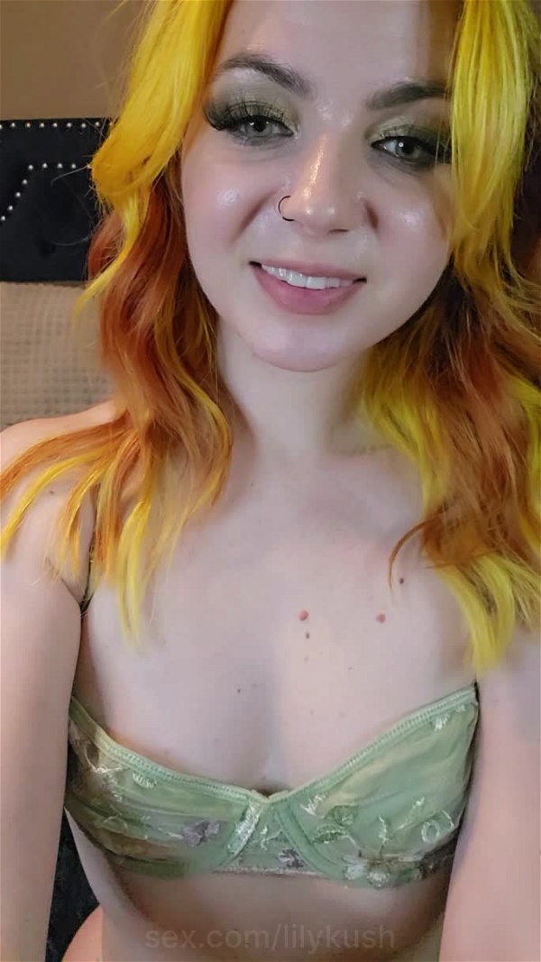 Lily Kush Oh No I Lost My Top Help Me Lose My Bottoms 😏 Strip Strip Tease Inncocent