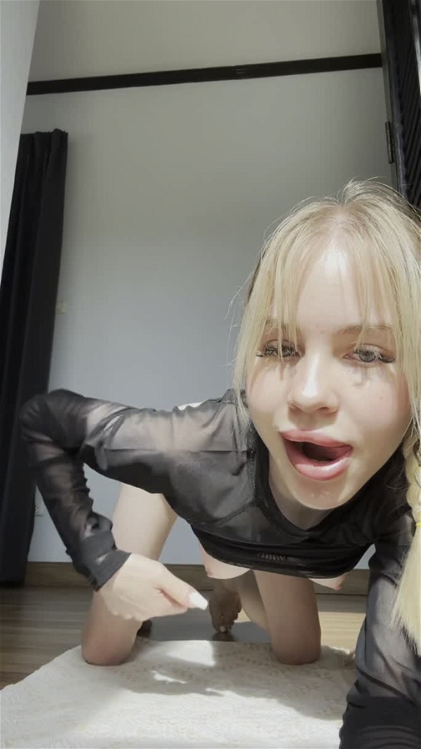 Raychelkiss Quit Eye Balling Me And Lets Get Busy Milf Cute Lips