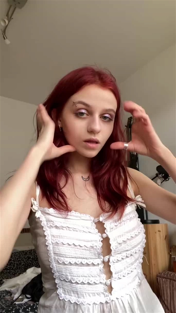 Lollilove Close Your Eyes And Try To Let Go Kiss Babe 18 Tits