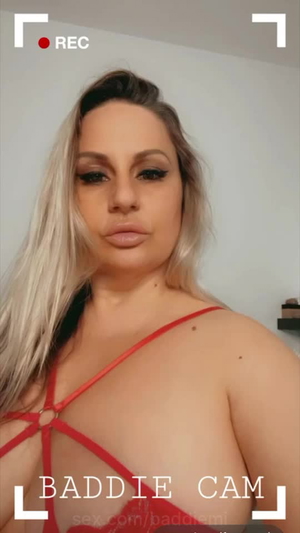 Baddiemi Mature Mommy Waiting For You
