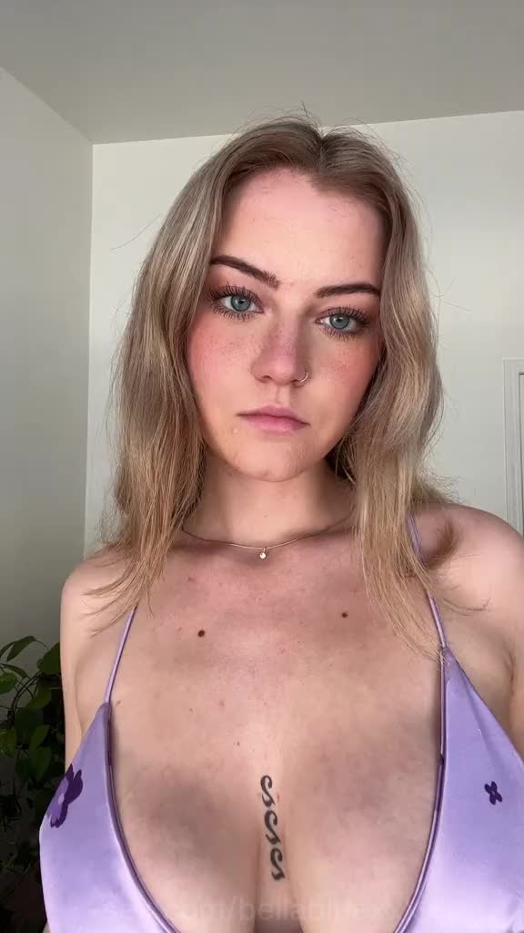 Bellabluexxx See Them Jiggle Big Tits Amateur Bra Blonde Teen Tiktok Snapchat Boobs