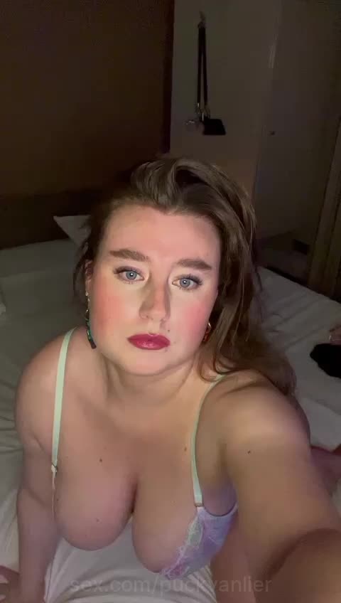 Puck Van Lier 🇳🇱 Your Favourite Chubby Slut 😈
