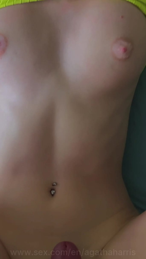 Agatha Harris Huge Cumshot🎉