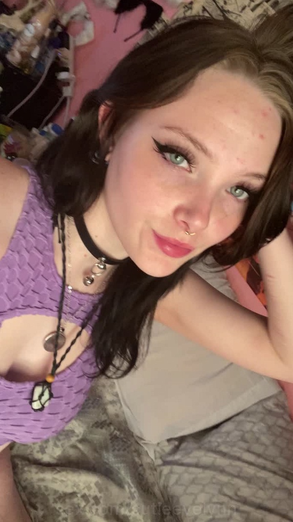 Cutieevelynn Check My Links If You Want To See More 💙 19 Teen Young Tits Boobs Perky