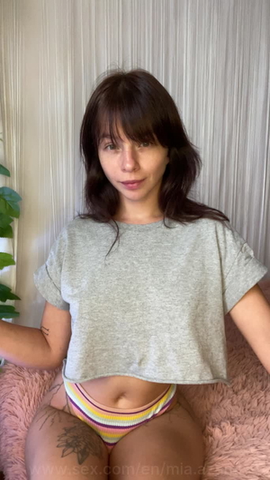 Mia Azami Do You Want To Touch Me🤭