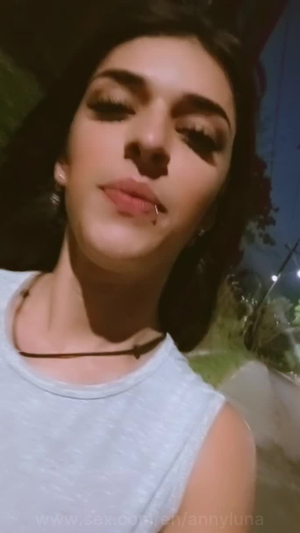 Annyluna Al Aire Libre