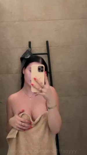 T1ffanyyy I Need Someone To Scratch My Back And More