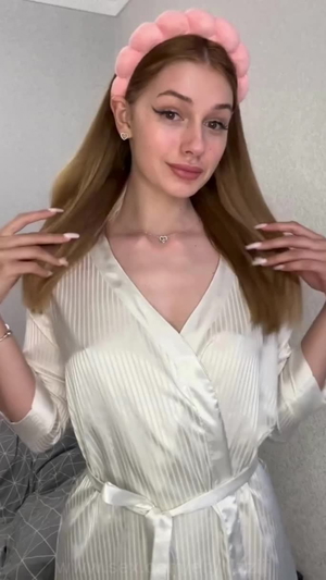 Lizzii Rate My Tits 1 To 10