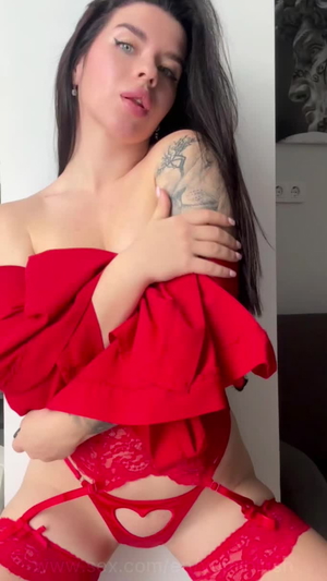 Sakuramooon I Have Something Special For You In My Bio π