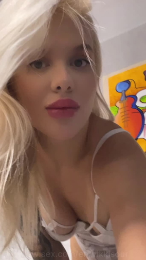 Vikkisour Im In Such A Playful Mood Today 💖