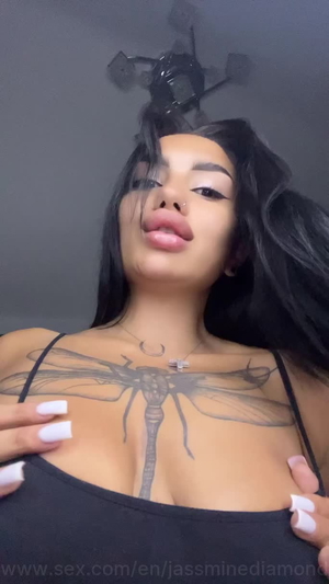 Jassminediamond Does Your Cock Throb At The Sight Of My Juicy Breasts