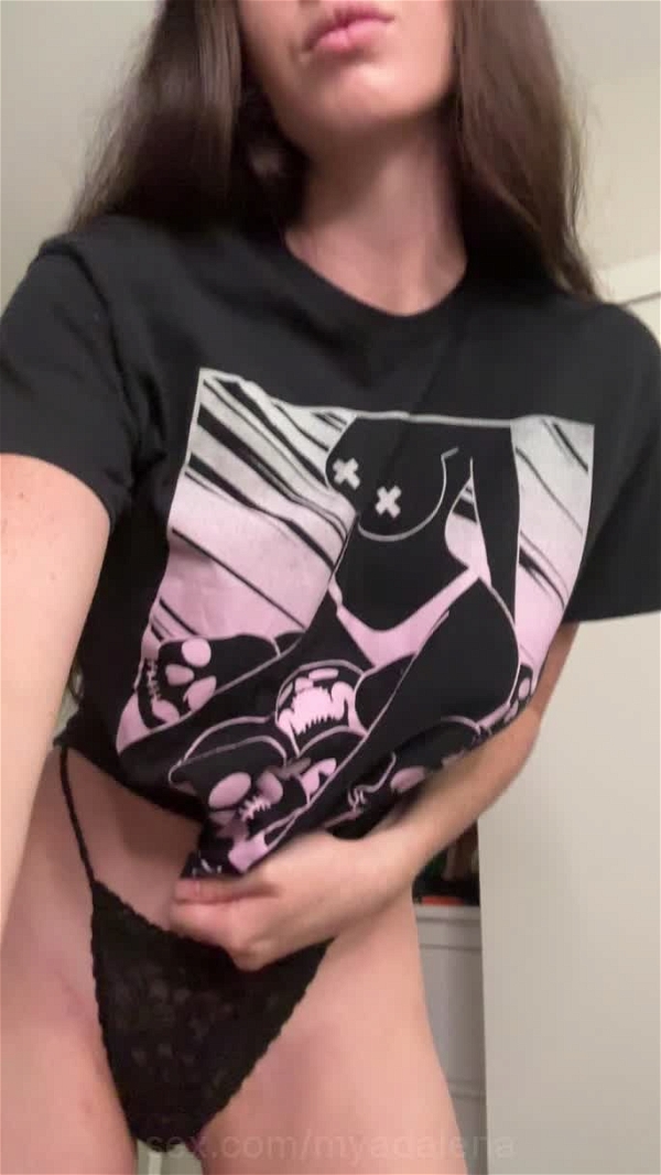 Mya Love Playing With Titsπ Big Boobs Tits Mommy Milkers Naked Young Teen