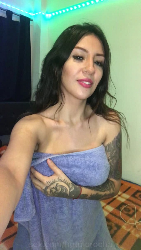 Hot Morocha Whos Willing To Remove This Towel From Me Naturaltits Busty Naturalboobs