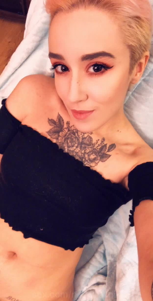 Nikaxreznik Like This Hairy Pussy 😏