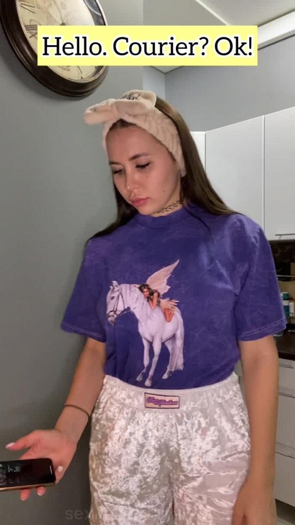 Dariakuess Do You Want To Be The Courier😊😉 Big Tits Teen Amateur Brunette