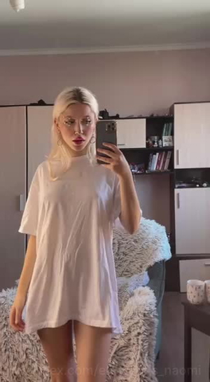 Woodsnaomi Under This T Shirt My Body Is Completely Naked My Juicy Tits Check My Bio🥰😘