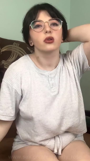 Theallierae Okay Green Is My Color Now Do U Agree