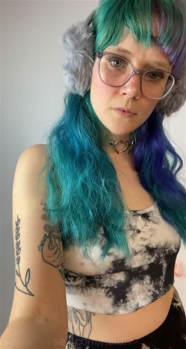 Heidiv Looking For Some Fun 👀👀 Aussie Melbourne Boobs Nipples Alt Girl Tiktok