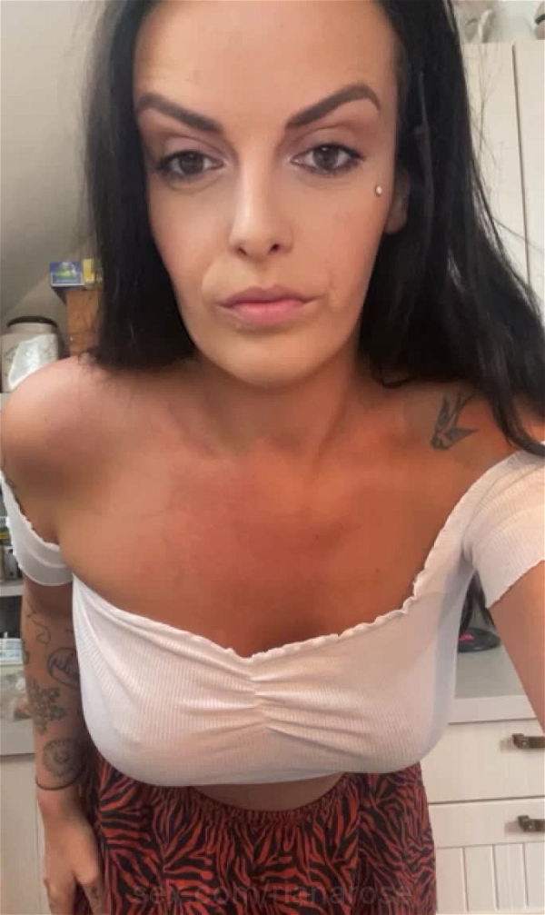 Rianarose Im A Religious Girl But I Still Wear No Bra Femdom